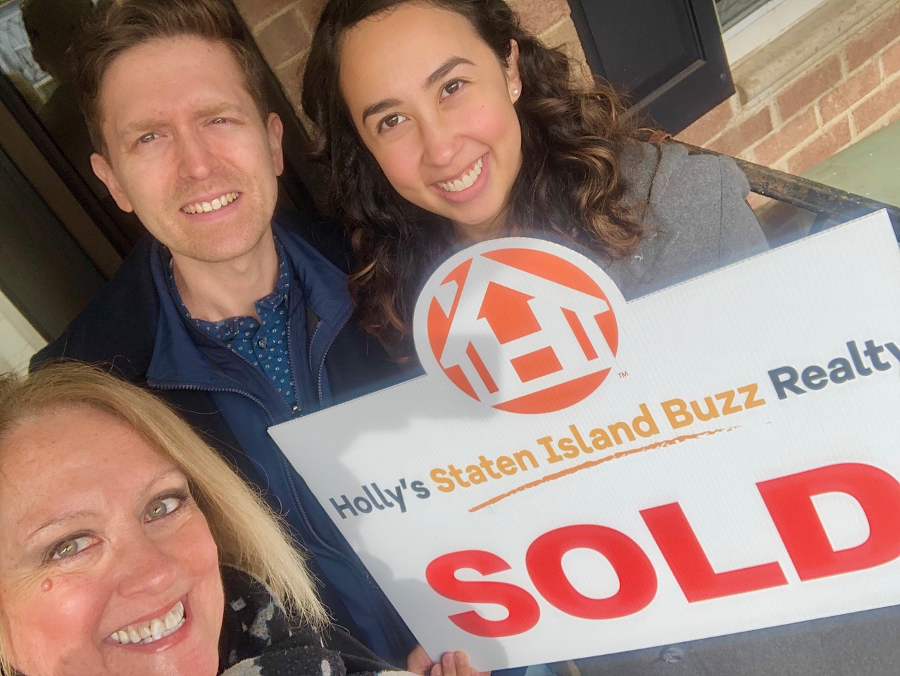 Deniz & Ron : Rosebank - Holly's Staten Island Buzz Realty